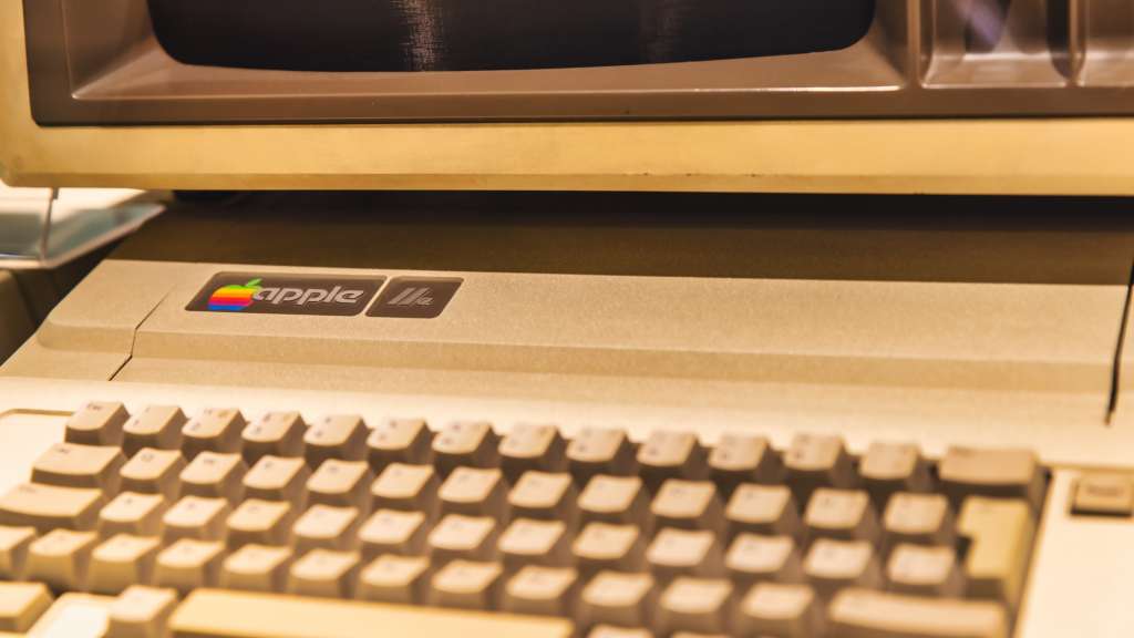 The History Of Apple and Rise To Success - Macally Blog