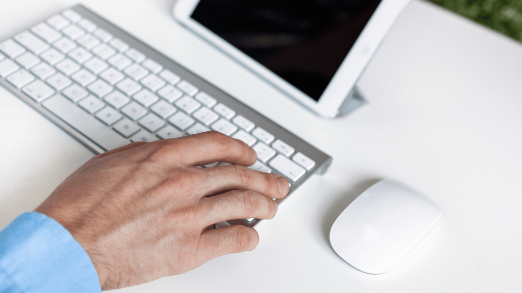 Mouse Compatibility with iPad: Explained - Macally Blog