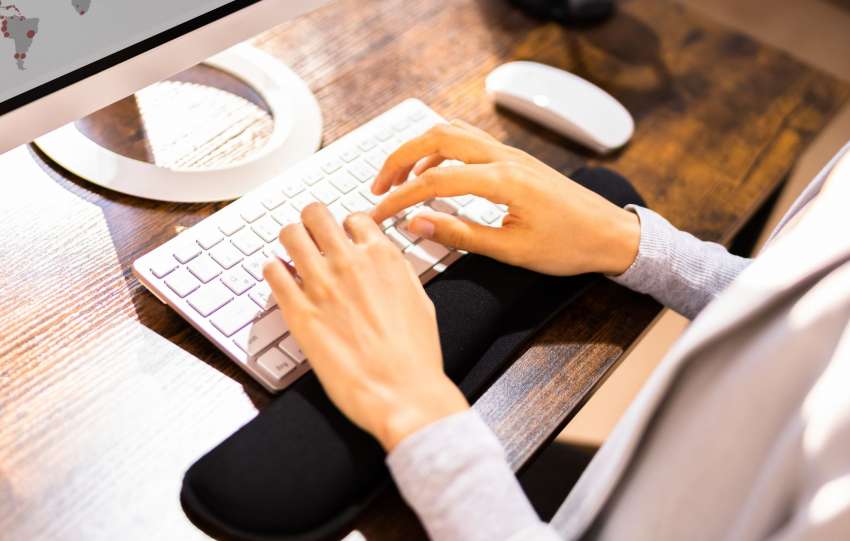 Ergonomic Keyboards - Macally Blog