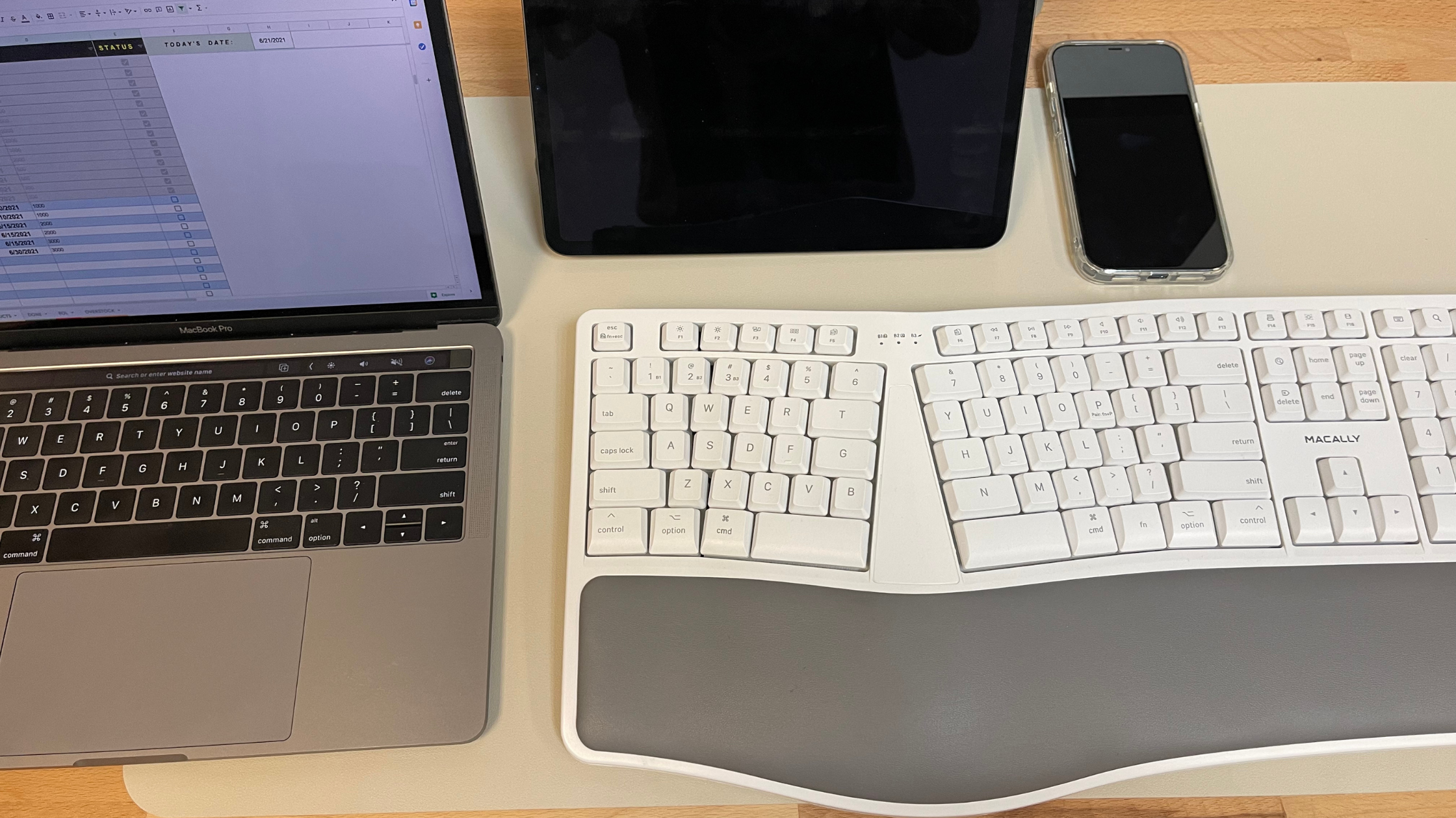 Maximize Comfort: Mac Ergo Keyboard Benefits - Macally Blog