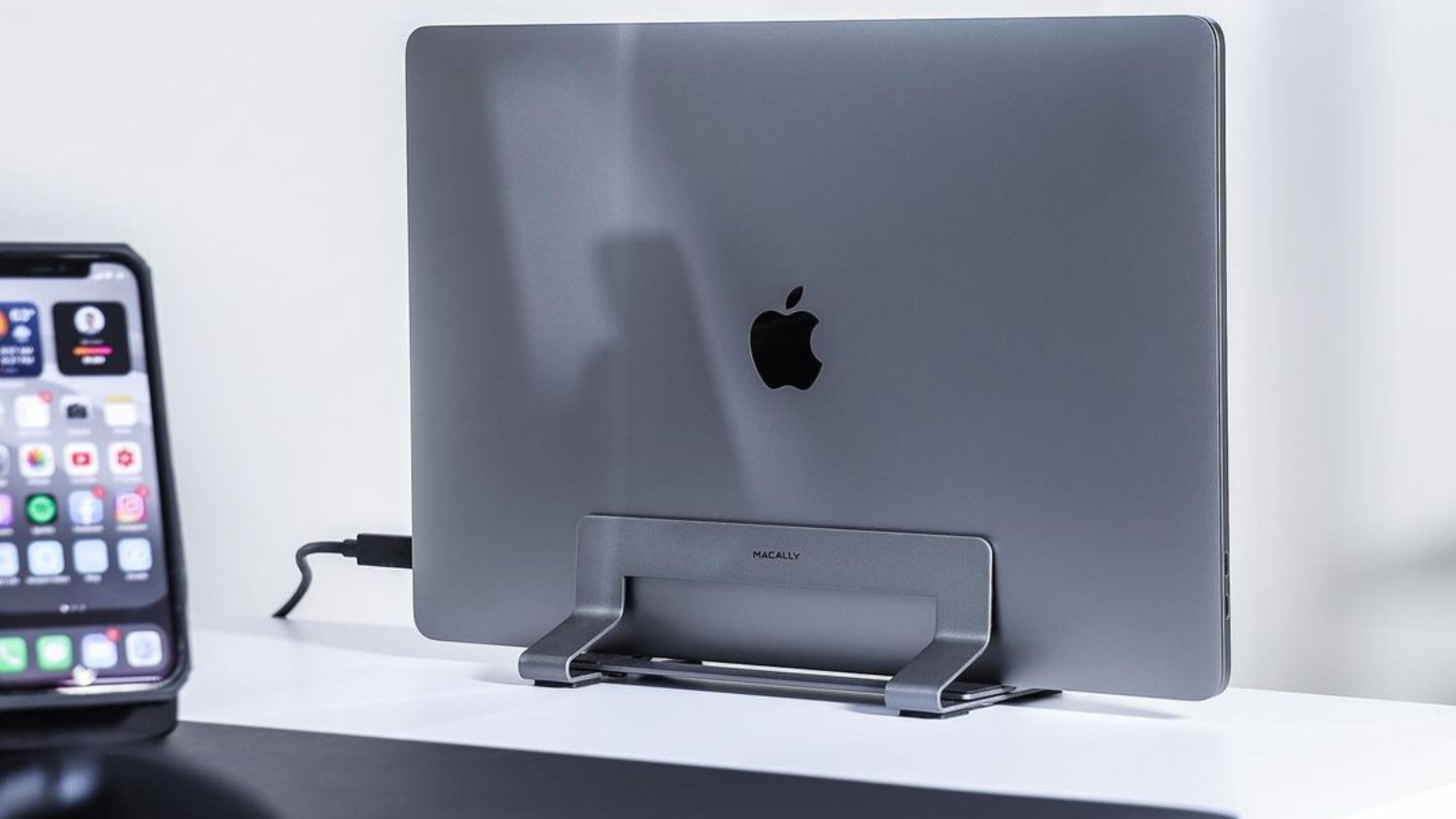 Apple Desks: Options For Your Perfect Setup - Macally Blog