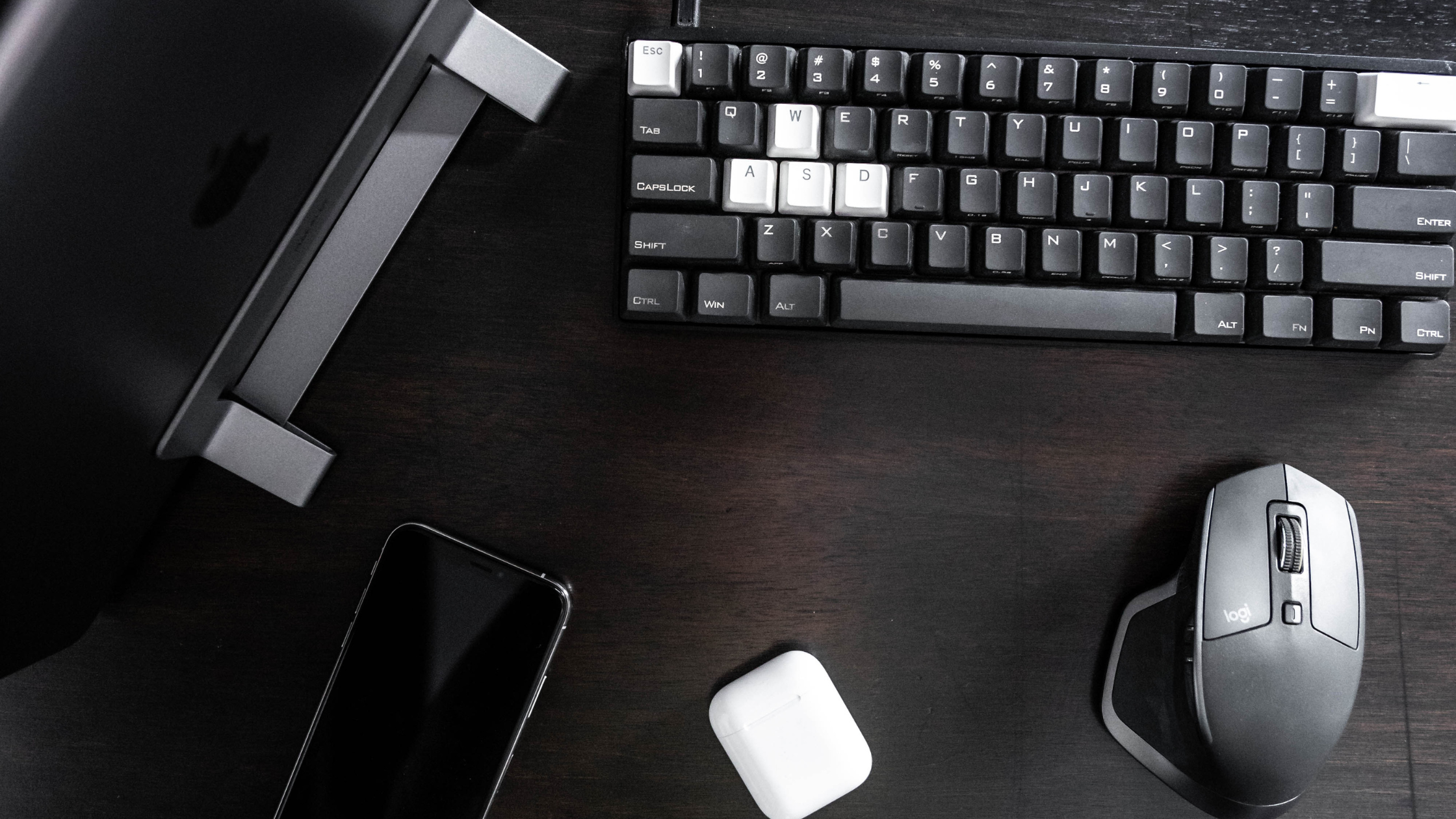 How To Create The Perfect Macbook Pro Setups - Macally Blog