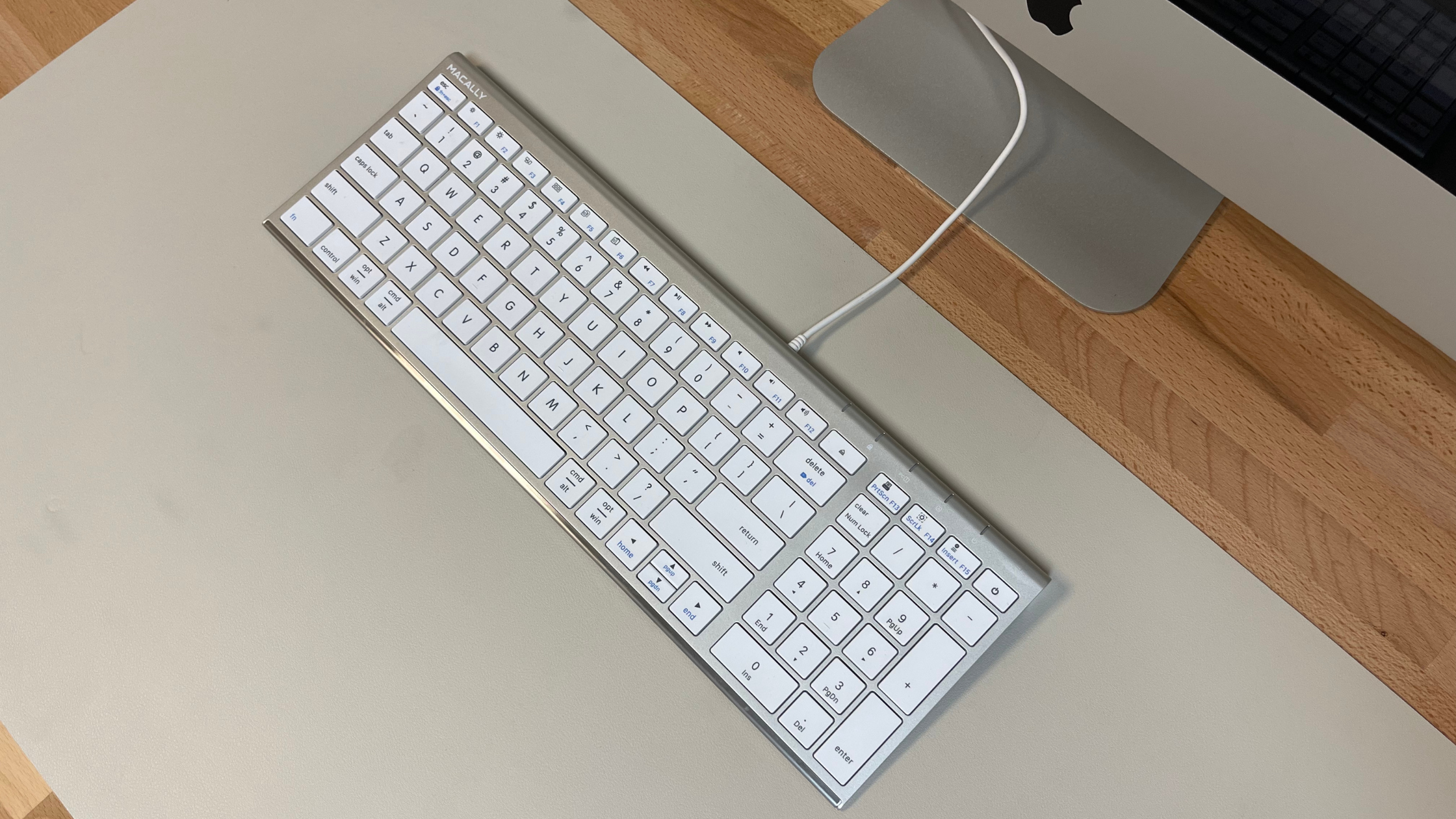 Why Need A Compact Keyboard with Number Pad? - Macally Blog