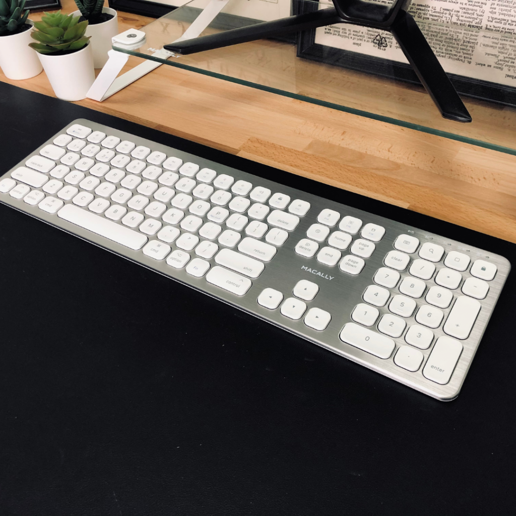 Your Middle School Supplies List With Macally - Macally Blog