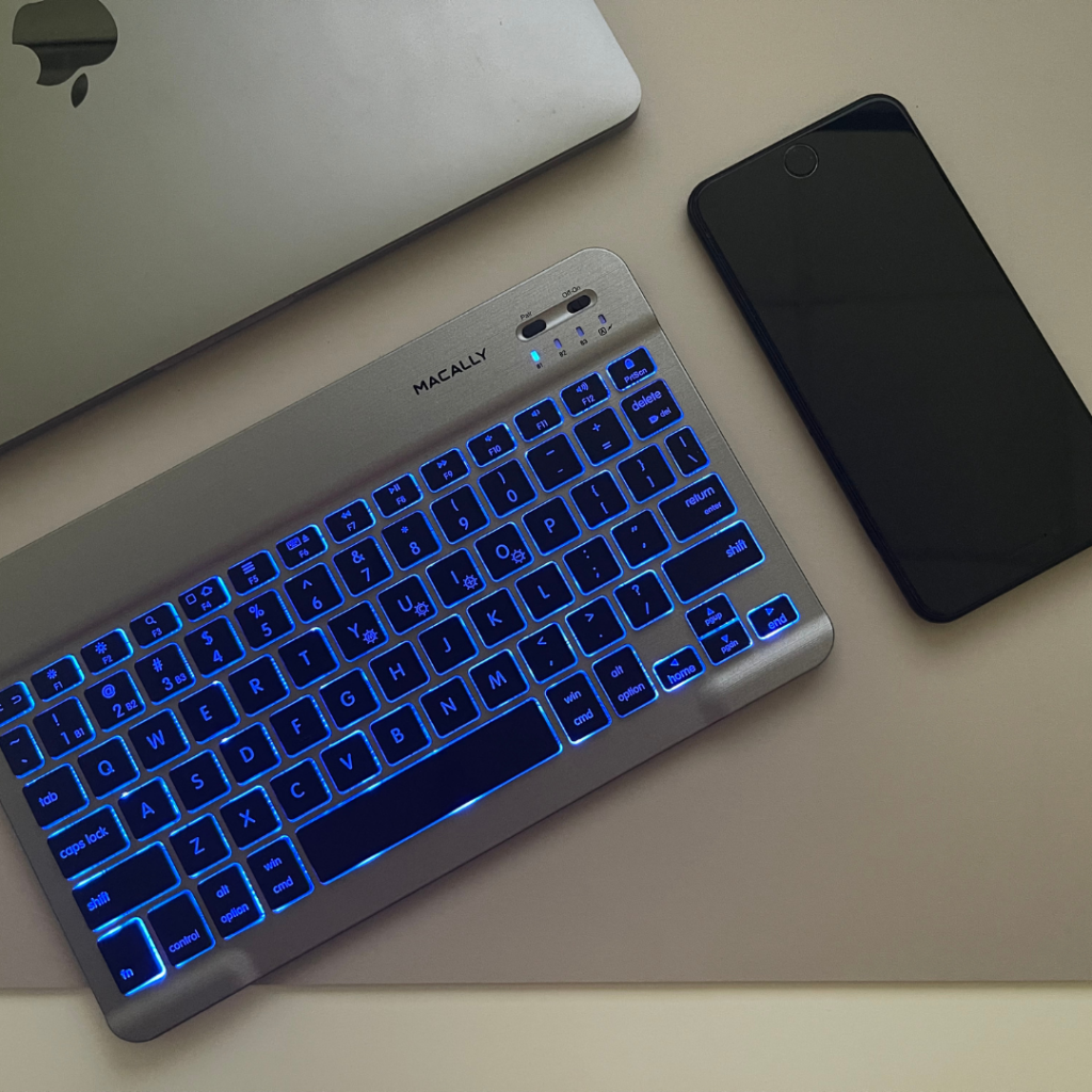 Top Best Wireless Backlit Keyboards Options - Macally Blog