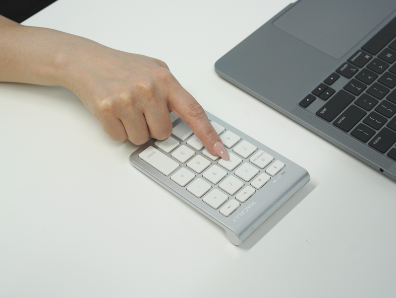 Macally Wireless Bluetooth Numeric Keypad – The Best Portable Numpad ...